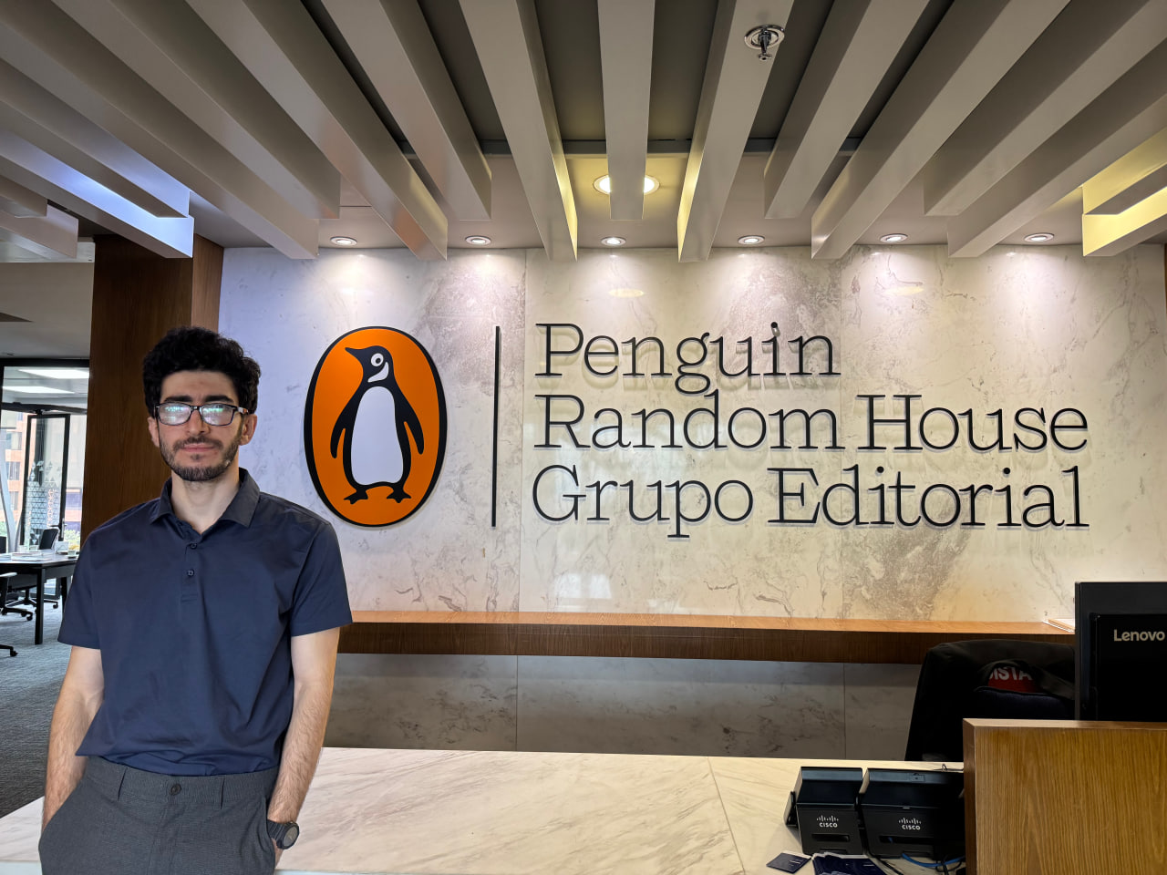 “Libra Kitab” nəşriyyatının əməkdaşı Boqota Beynəlxalq Kitab Sərgisində ...